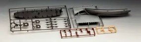 Revell Black Pearl / Plastikový model / 1:150 / Počet dílků 112 / Obtí