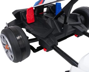 Ramiz BMW motokára s funkcí driftu bílá