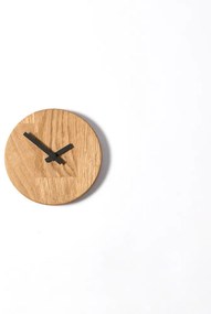 Nástěnné hodiny Pure XS, tichý chod, dubové dřevo, černé ručičky