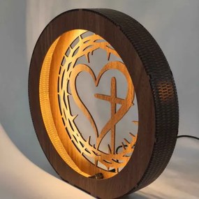 Dřevěná LED lampa Srdce s křížem | Křesťanská dekorace| SENTOP LED0600