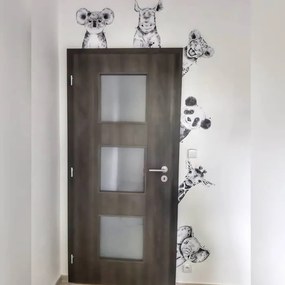 INSPIO Samolepky na zeď - Černobílá zvířátka kolem dveří a nábytku