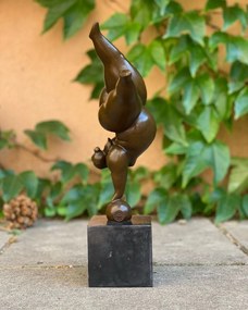 Moderní soška bronzová socha Vyrovnávací Žena