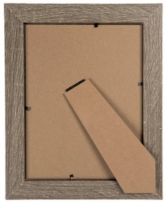Hnědý dřevěný fotorámeček Reinier M – na fotografii o průměru 13x18 cm