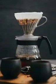 Hario dripper V60-02 čirá / Plast