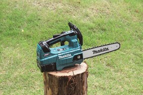 Makita UC003GZ01 aku řetězová pila 300 mm Li-ion XGT 40V, bez aku Z