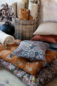 Zelený povlak na polštář s Paisley vzorem a střapci Aix Quilt - 50*50 cm