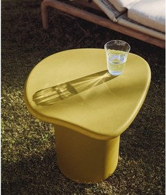 Betonový zahradní stolek 47x48 cm Macarella – Kave Home