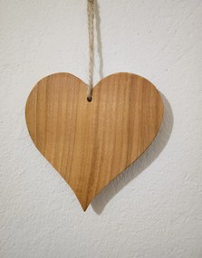 Dřevěné srdce třešeň 11 cm lak