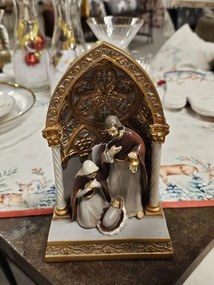 Zlatá vánoční dekorace vánoční betlém Svatá rodina s Led světýlky - 16*11*24 cm