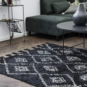 Bavlněný koberec Marlie černý 200x140 cm House Doctor