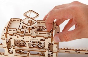 Ugears 3D dřevěné mechanické puzzle Kabinová lanovka s tratí