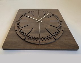 "Chrono" Dřevěné hodiny 40x40 cm provedení povrchu: černá s patinou