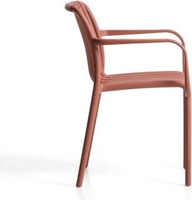 Plastová zahradní židle v terakotové barvě Isabellini – Kave Home