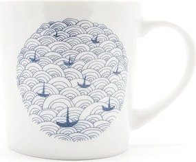 Porcelánový hrnek Loďky na vlnách, 500 ml – modrobílý, s autorským designem