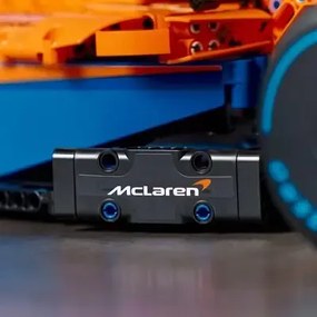 LEGO® Technic 42141 Závodní auto McLaren Formule 1 / Počet dílků: 1432