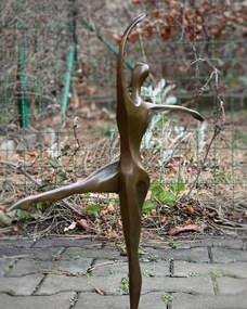 Moderní soška bronzová socha Tanečnice