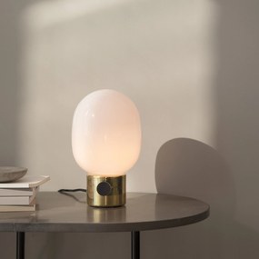 Stolní lampa JWDA Metallic, Mirror Polished Brass – AUDO COPENHAGEN