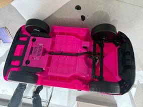 AIYAPLAY Dětské elektroauto 12V, dětské auto s dálkovým ovládáním, 2 motory, plynulý rozjezd, 4-kolová zavěšení, LED přední světla, klakson, hudba