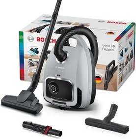 BOSCH BGB6X330 černá / Sáčkový vysavač / 600 W / 4 L / HEPA 13 / 75 dB