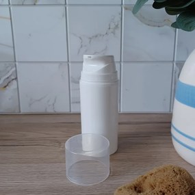 Airless lahvička 100 ml bílá, víčko transparentní od DomaLEP.cz