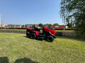 Hahn & Sohn Cedrus Zahradní traktor výkonný dvouválcový s košem C-TRAC-93HC HP17719