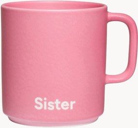 Hrnek's nápisem Favourite Sister