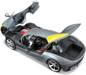 Bburago RACE+PLAY Ferrari Monza SP1 stříbrná / 1:18 / od 3 let