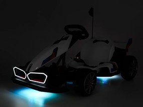 Ramiz BMW motokára s funkcí driftu bílá