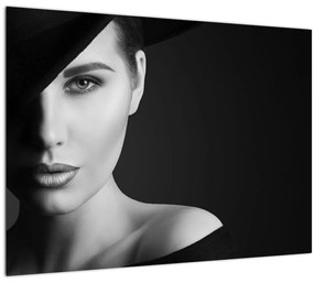 Skleněný obraz - Černobílý portrét ženy v klobouku (70x50 cm)