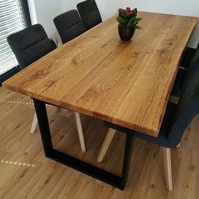 KULHÁNEK Masivní jídelní stůl s přírodní hranou a kovovou podnoží Velikost desky: 200x90 cm, Odstín podnože: černá - RAL 9005