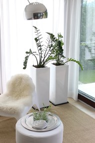 Květináč BLOCK, pozink, výška 80 cm, bílý, vč. zavlaž. systému