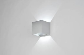 Nástěnné designové LED svítidlo Modesto