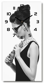 Wallmuralia Nástěnné hodiny Žena v brýlích 30x60 cm