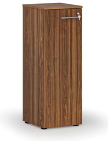 Nízká kancelářská skříň s dveřmi PRIMO WOOD, 400 x 420 x 1087 mm, ořech