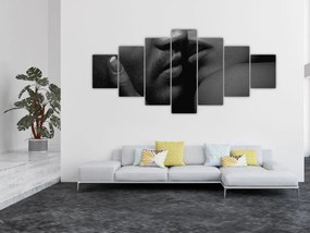 Obraz - Polibek, černobílá fotografie (210x100 cm)