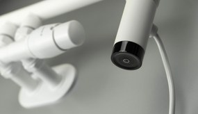 Deante Silia, elektrické topné těleso pro koupelnový radiátor 600 W, bílá matná, AGI_A601