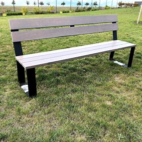 KULHÁNEK Designová zahradní lavice Délka: 180 cm, Odstín nátěru: olej - ořech, Odstín podnože: černá s jemnou strukturou - JS RAL 9005