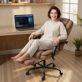 HOMCOM ergonomická kancelářská židle s opěrkou nohou — nastavitelná výška, bederní opora, 360° otáčení, eko-kůže přátelská k mazlíčkům, hnědá