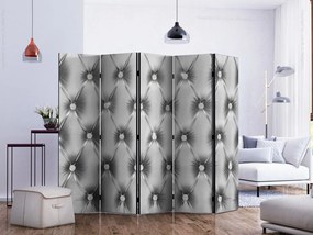 Pokojová zástěna Stříbrný luxus II - textura v pikované kompozici šedé kůže