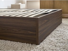 Tmavě hnědá dvoulůžková postel z dřevotřísky v dekoru břízy s úložným prostorem/bez čela s roštem 140x190 cm Mara – Bobochic Paris