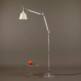 Artemide 0947010A + A025150 Tolomeo Basculante 180 Terra, stojací lampa s vypínačem, pergamenové stínítko, 1x46W E27, výška 103-170cm