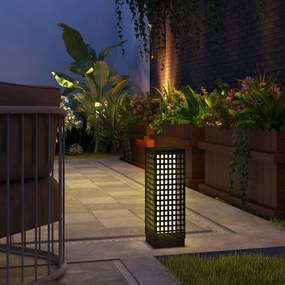 Outsunny solární světlo ratanový design 15,5x15,5x46cm vodotěsné se světelným senzorem automatická zahradní LED lampa černá pro terasu a zahradu