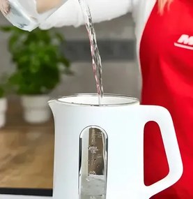 MPM MCZ-126/B bílá / Rychlovarná konvice / 1,5 l / plastová