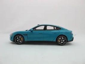 XIAOMI Model auta SU7 Aqua Blue / 1:18 / Die-cast