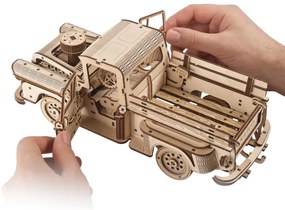 Ugears 3D dřevěné mechanické puzzle Americký náklaďák (pick-up)