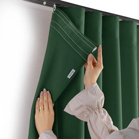 Tmavě zelený dimout závěs 200x250 cm Calisto – Filumi