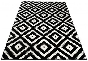 Moderní kusový koberec MAROKO L885A černý bílý Rozměr: 240x330 cm