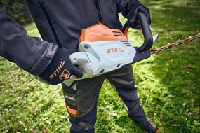 Aku nůžky na živý plot STIHL HSA 100.1