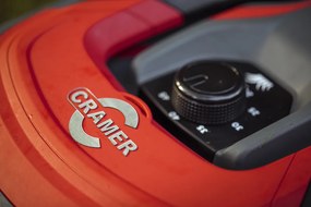 Robotická sekačka na trávu CRAMER RM1000