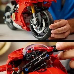 LEGO® Technic 42202 Motorka Ducati Panigale V4 S / Počet dílků: 1603 /